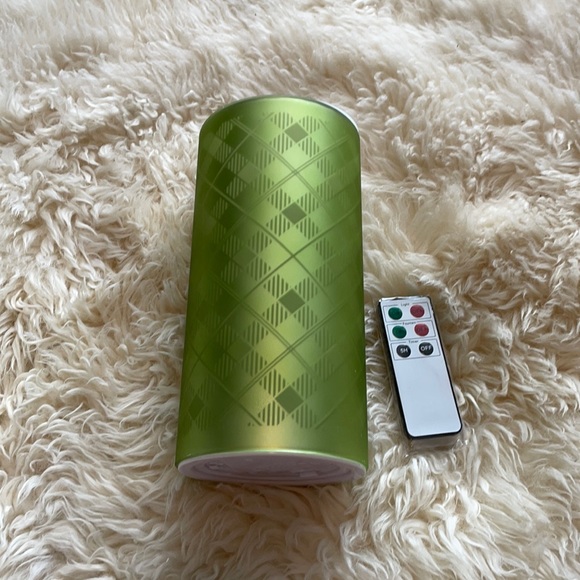 Valerie Parr Hill | Accents | Valerie Parr Hill Satin Plaid Spa Candle ...